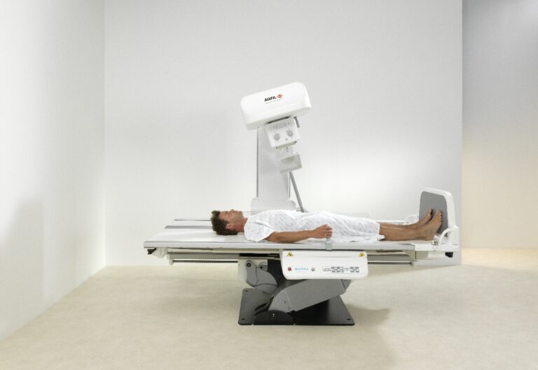 DR 800 R&F - Agfa Radiology Solutions